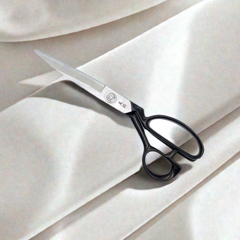 The Ultimate Guide to Dressmaking Scissors - Types, Uses, and Tips ...